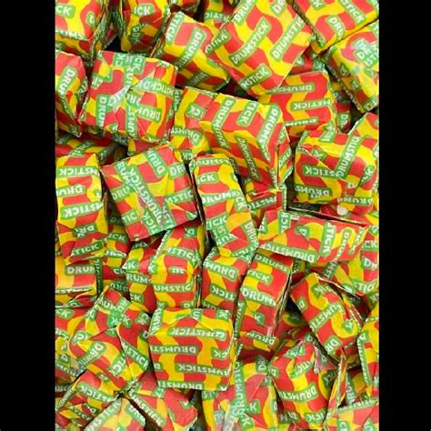 Swizzels Drumstick Raspberry And Milk Flavour Uk Soft Chews 36g The