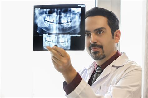 متخصص ایمپلنت شهرکرد بهترین متخصص ایمپلنت اصفهان