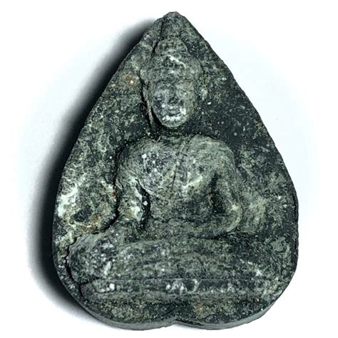 พระเนื้อผงใบลาน พิมพ์พระประธาน ปี 21 หลวงปู่โต๊ะ วัดประดู่ฉิมพลี