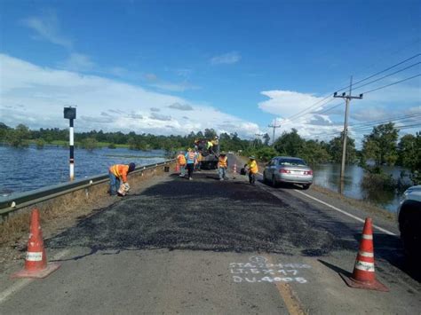 Photo Gallery ยังไม่คลี่คลาย น้ำท่วมถนนทางหลวงชนบท 120 สาย ใน 23 จังหวัด รถผ่านไม่ได้ 73 แห่ง