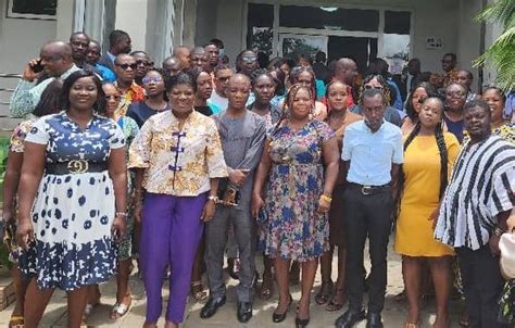 LOCAL GOVERNMENT SERVICE TO ADOPT A SEXUAL HARASSMENT POLICY LOCAL GOVERNMENT SERVICE