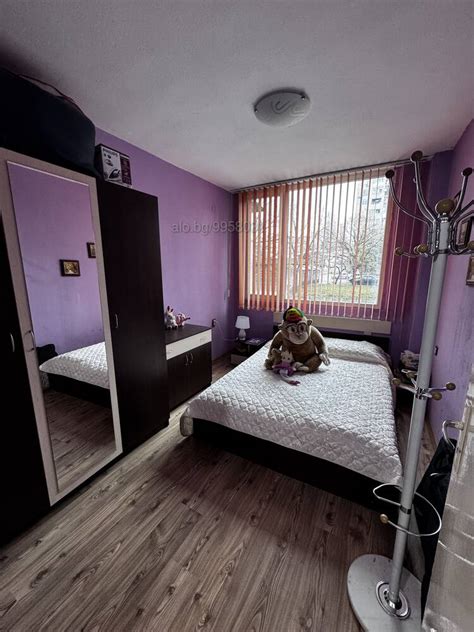 Стара Загора Продаваме 3 К Тристаен апартамент 83 кв м Тухла 1980 г Непоследен Апартаменти