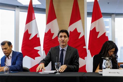 Trump Signs Order To Impose Tariffs On Canada China And Mexico