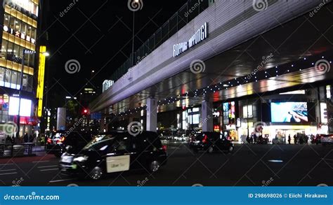 Tokyo S Roppongi Crossing A World Famous City With A Refreshing Streetscape Stock Footage