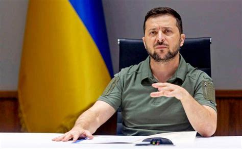 Зеленского назвали агрессивным «мужиком в футболке с большими