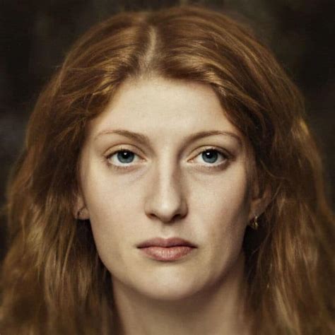 Tarihî Kişilerin Gerçekçi Portrelerini Yeniden Oluşturmak İçin Yapay