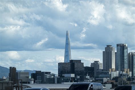 유토이미지 도시의 아파트와 고층빌딩