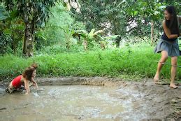 MPV Island Mud Action