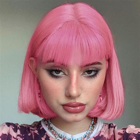 Nayoo Pink Bob Wig With Bangs 12 Inch Short Pink Wig For Women