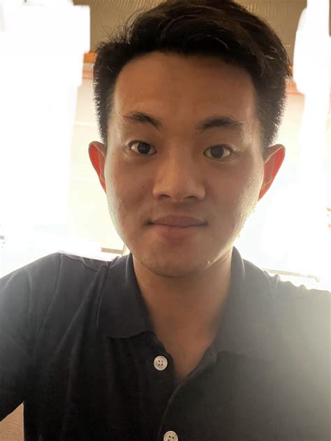 承上上篇，所以頭髮對一個人來說是真的重要，以前六根清淨，現在如此珍惜，頭髮留長，人緣桃花真的有好一點🤣🤣🤣