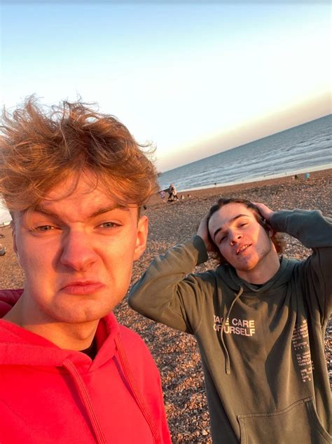 Tommyinnit On Twitter We Are The Kind Of Guys That Would Steal Your Wife