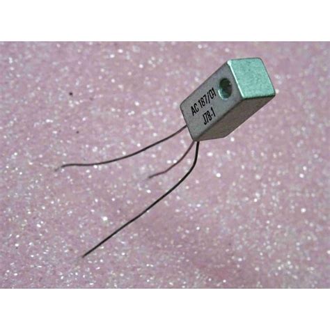 Transistor Germanium AC 187 01 AC187 01 Ge NPN Vce 15V Ic 2A