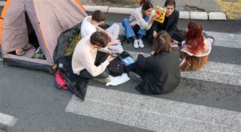 В Белград и днес стачкуват искат нови и честни избори Lupa Bg