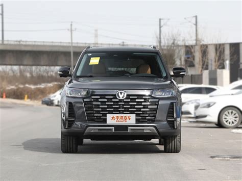 长安cs95外观实拍高清大图 长安cs95 2023款 Plus 2 0t 四驱尊贵型第2张图片大全 太平洋汽车