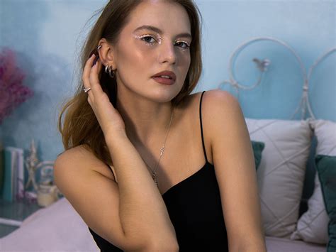 Lauraloxley Naked Cam Porn Nude Life