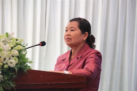 លោកស្រីម៉ែន សំអន ៖ រាជរដ្ឋាភិបាលនៅតែបន្ដគាំទ្រផ្ដល់ការលើកទឹកចិត្ដ ដល់វិស័យឯកជន