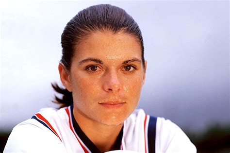 Soccer Hall Of Famer Mia Hamm Click To Listen Sports Byline Usa