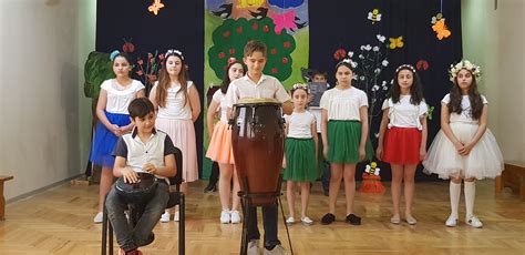 კერძო სკოლა „მილენიუმის“ მოსწავლეებმა მიუზიკლი „ყვავილების მეჯლისი“ გამართეს ეტალონი