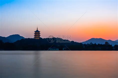 雷峰塔落日高清图片下载 正版图片502417047 摄图网
