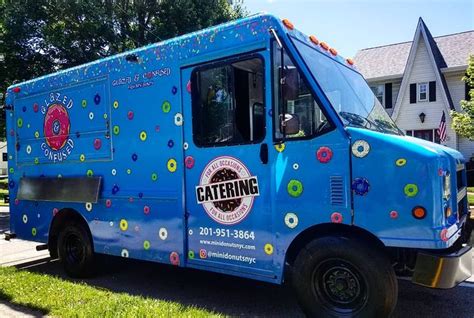Fresh Mini Donuts By Glazed And Confused Catering Food Truck