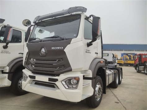 Sinotruk Howo E7 6x4 Prime Mover Truck Head Tractor