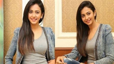 அட்டை படத்திற்காக படு கவர்ச்சி போஸ் கொடுத்த நடிகை ரகுல் பீரித் சிங்