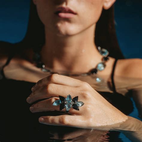 Cassandra Ring More Colors Bounkit