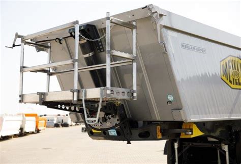 Meiller Semi Trailer For Transporting Aggregates With Aluminium Boom