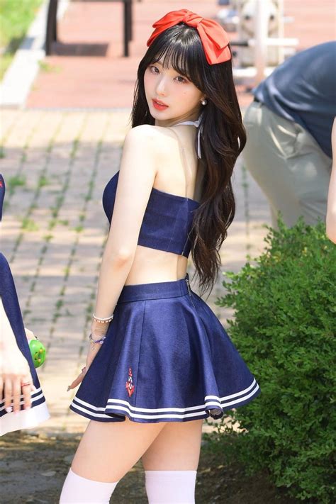 South Korean Girls Korean Girl Groups Sailor Outfits Estelle Nice Tops Kpop Girls Pretty