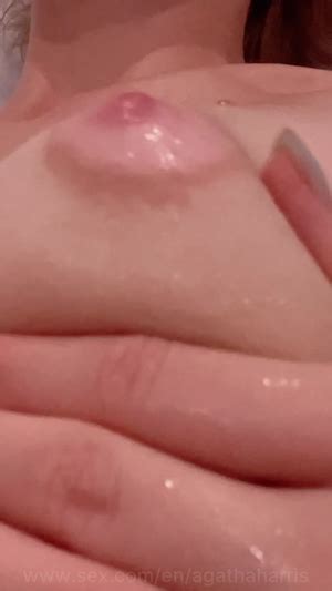 Agatha Harris Close Up Tits 💦💦💦