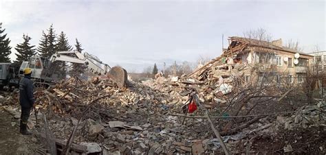 На Харківщині з під завалів будинку дістали пятьох загиблих цивільних Sd Ua