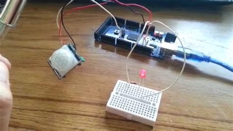 Arduino Pir Motion Detector Sensor Youtube