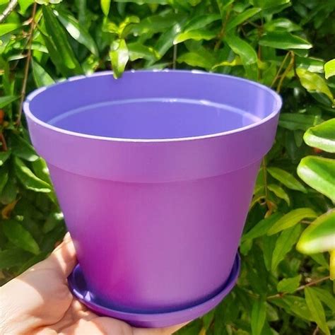 خرید و قیمت گلدان سایز 1500 همراه با رنگ بندی جذاب و زیر گلدونی ترب