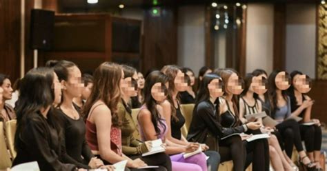 문신·셀룰라이트 있나 볼까…인니 미스 유니버스 알몸 검사 논란