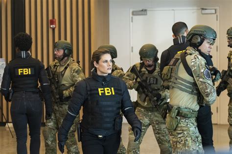 Fbi Franchise Crossover Takes Over Cbs Tonight Watch All The Sneak
