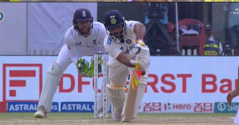 Ind Vs Eng 4th Test W W लंच ब्रेकनंतर टीम इंडियाला बसले धक्के ३६ धावांत निम्मा संघ माघारी