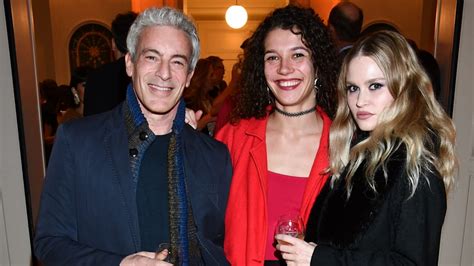 kommissar sex gedeon burkhard über leben mit zwei frauen „kann s nur raten“ unterhaltung