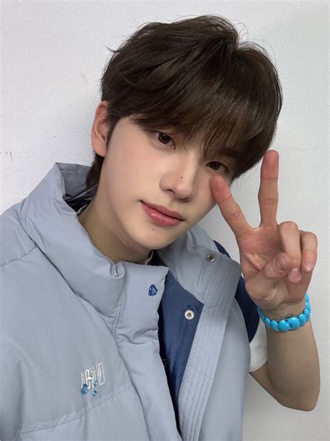 Tws Community Post X 투어스 이런건 왜 위버스에 안올리는거야😡 신유 투어스의 첫 팬미팅이 끝이 났습니다 3일 동안 42분들을 보면서 많은 것을