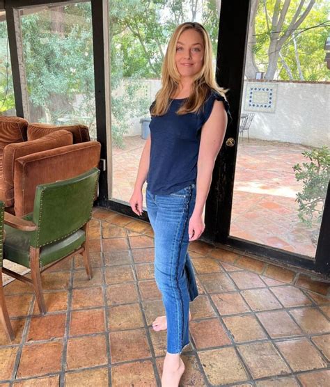 Elisabeth Rohm Feet