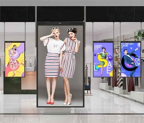 Window Facing Display Tips To Increase Sales And Visibility