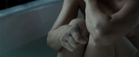 Naked Amy Adams In Batman V Superman Dawn Of Justice