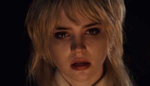 Yellowjackets Plugged In