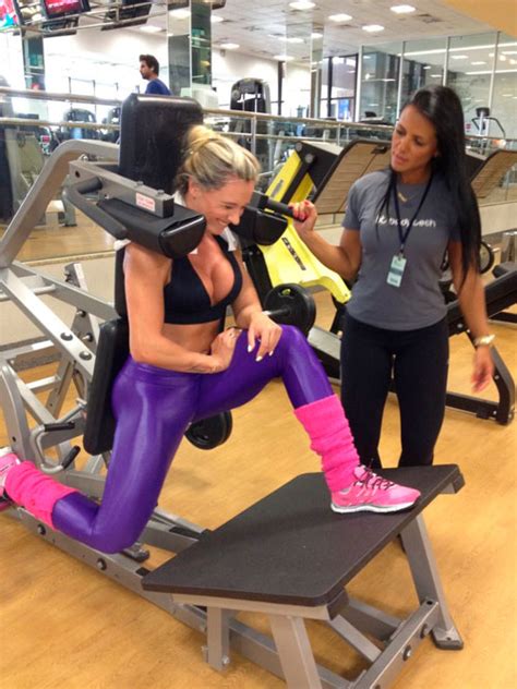 Treino De Agachamento Hack Dicas E Variações Mundoboaforma