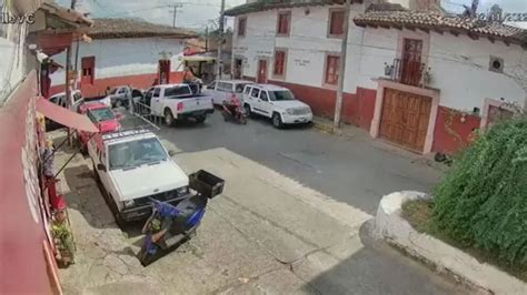 Este Video Mostró Cómo Un Comando Armado Secuestró A Dos Jóvenes En Segundos Y Frente A Civiles