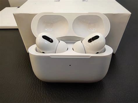 华强北苹果airpords Pro3代无线蓝牙耳机通用s三代二代主动降噪睿联电子