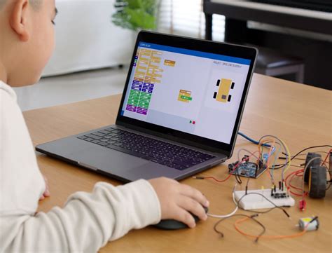 Apa Itu Coding Kenapa Penting Kapan Anak Bisa Mulai Belajar Coding Happy Kamper