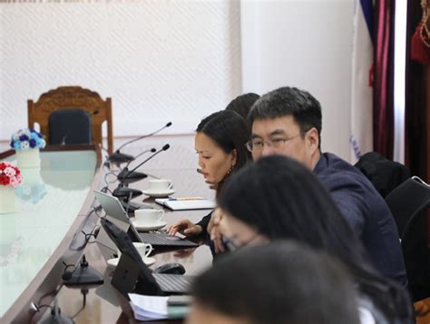 Хувийн нэмэлт тэтгэврийн тухай хуулийн төсөл хэлэлцэгдэж байна