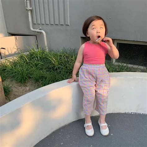 4岁女孩表情包走红治愈成年人的不开心 澎湃号湃客 澎湃新闻 The Paper