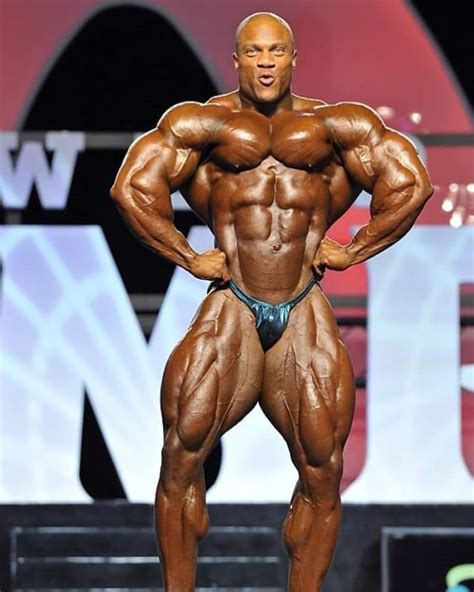 Mastering The Lat Spread How To Hit This Pose Like A Pro Bodybuilder