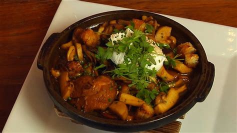 Hilaria Baldwin Works On Her Yoga Book And Sushisamba Cooks Up Mushroom Toban Yaki Fox News